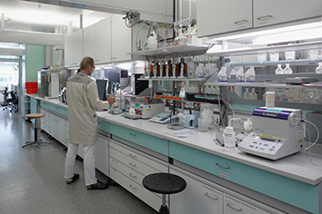 Sicheres Arbeiten im Labor: Hauptmenü – Übergreifende Betriebsbestimmungen